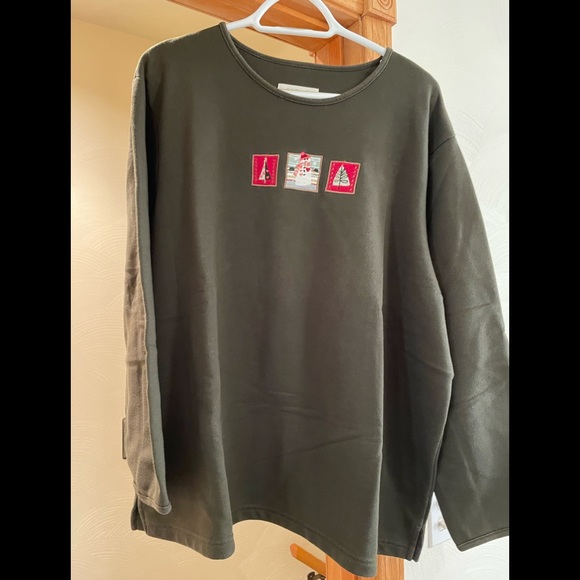 CJ Banks | Tops | Cj Banks Olive Green Sweatshirt With Winter Scene ...